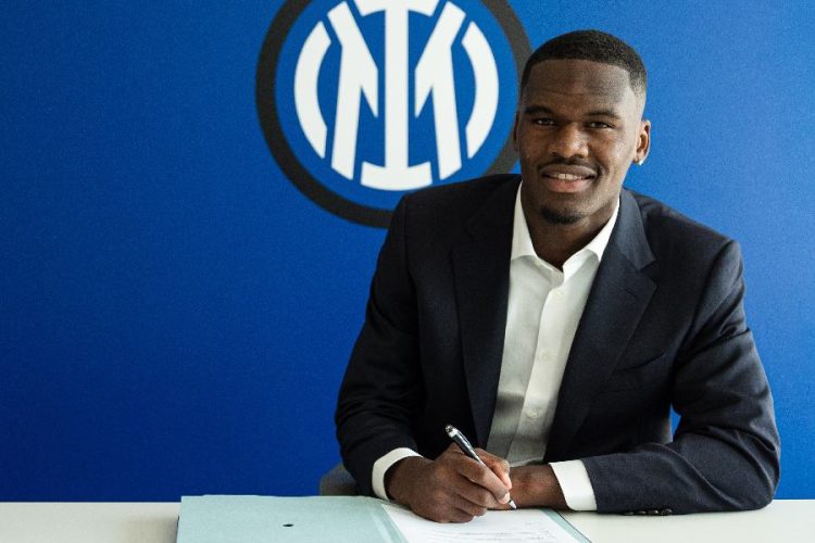 L’Inter Milan officialise l’arrivée d’Ange-Yoan Bonny - 225foot.com